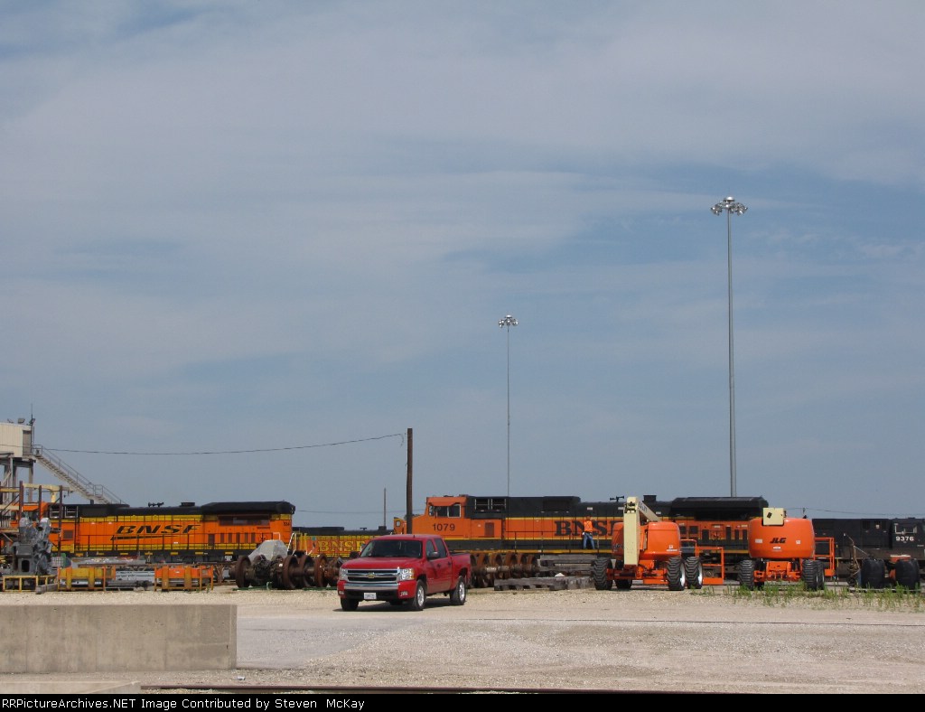 BNSF 1079